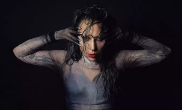 Lady Gaga é acusada de "blasfêmia" após o lançamento de nova música